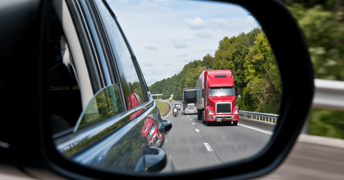 10 Defensive Driving Tips Around Commercial Trucks